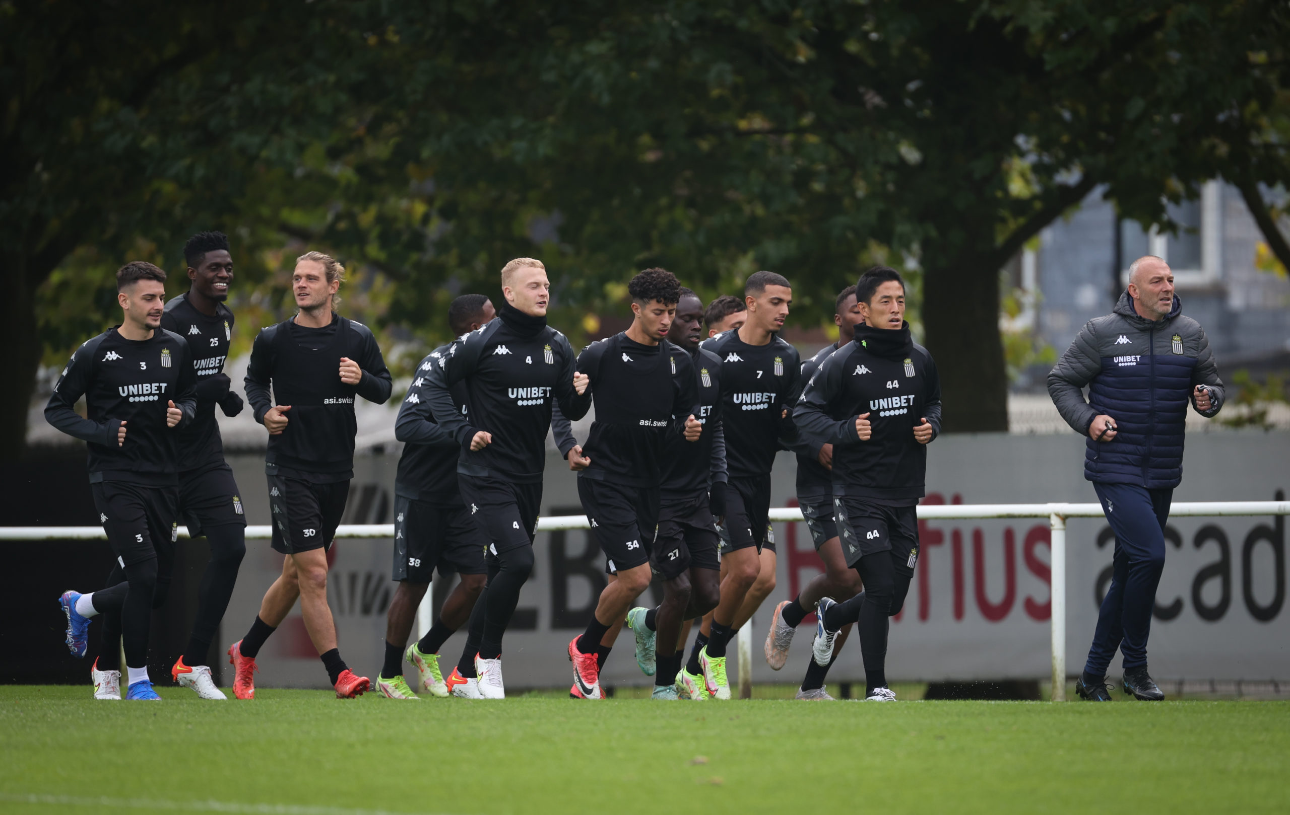 RCSC - KRC Genk : préface - RCSC - Sporting de Charleroi