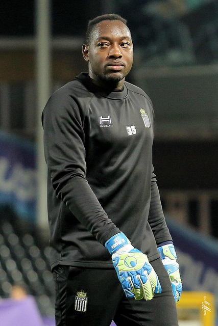 Parfait Mandanda : "le banc a pu montrer son importance" - RCSC ...